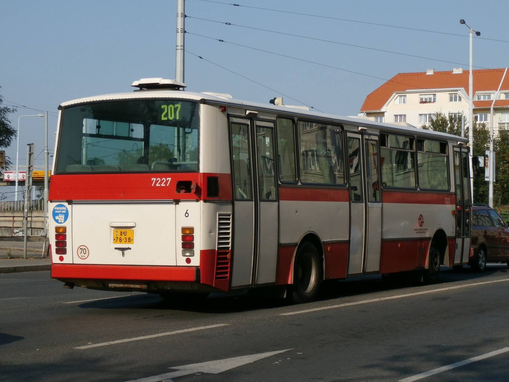 2402 – linka 207 Ohrada DPP Karosa B 731 7227 – TRAM-BUS.cz